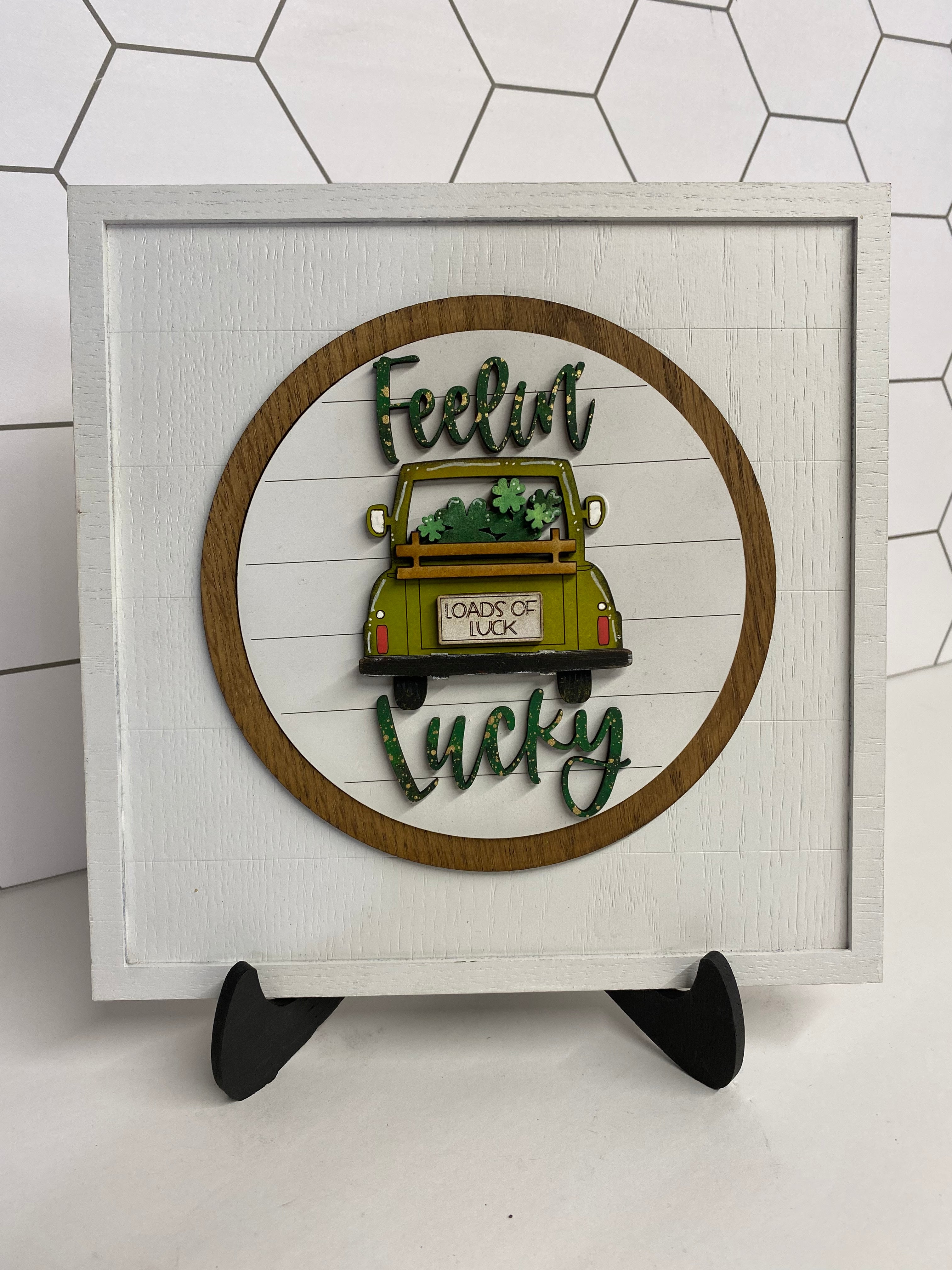 INSERT Feeling Lucky – Detroit Dingo Design